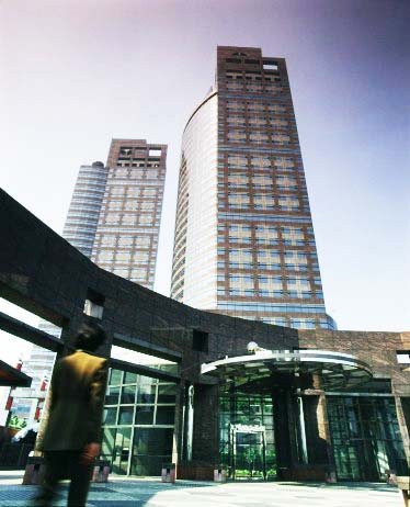 Sampoerna Strategic Square lv18, Jakarta, Indonesia - Your City Office